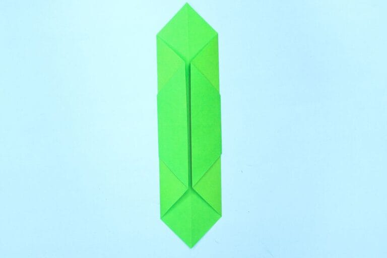 How to Fold an Easy Origami Snake - Origami Way